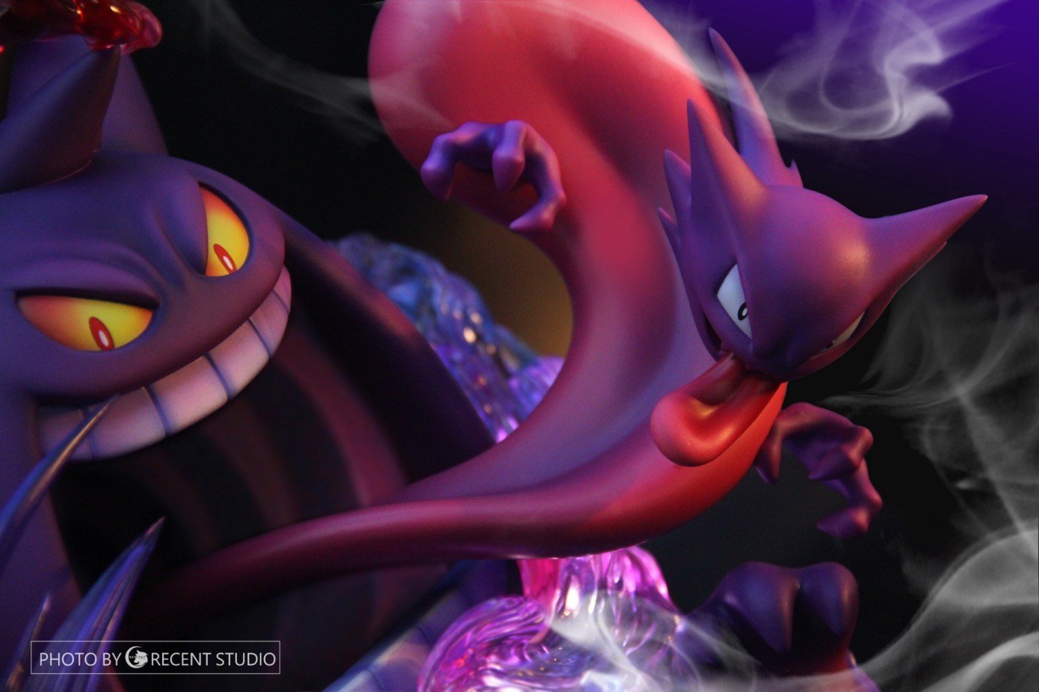 Gigantamax Gengar with LED - Pokemon Resin Statue - Crescent-Studios ...